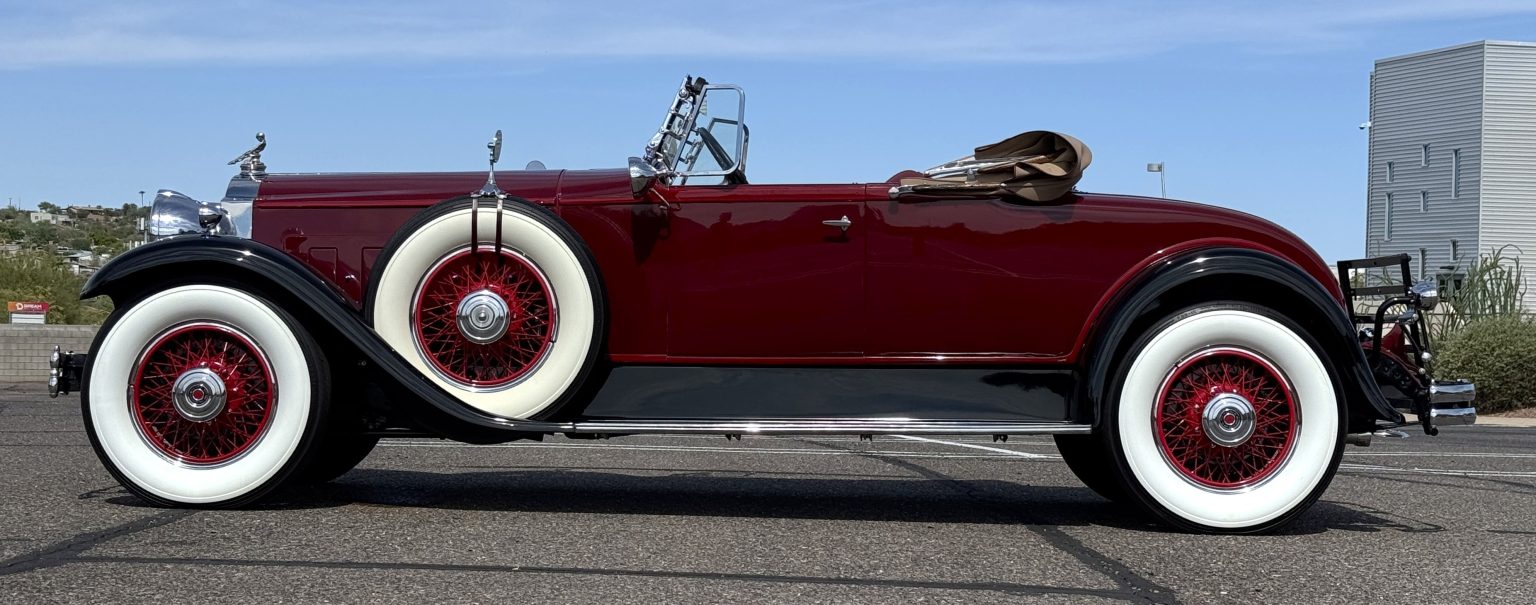 1930 Packard 740 Custom Eight Roadster - Classic Promenade