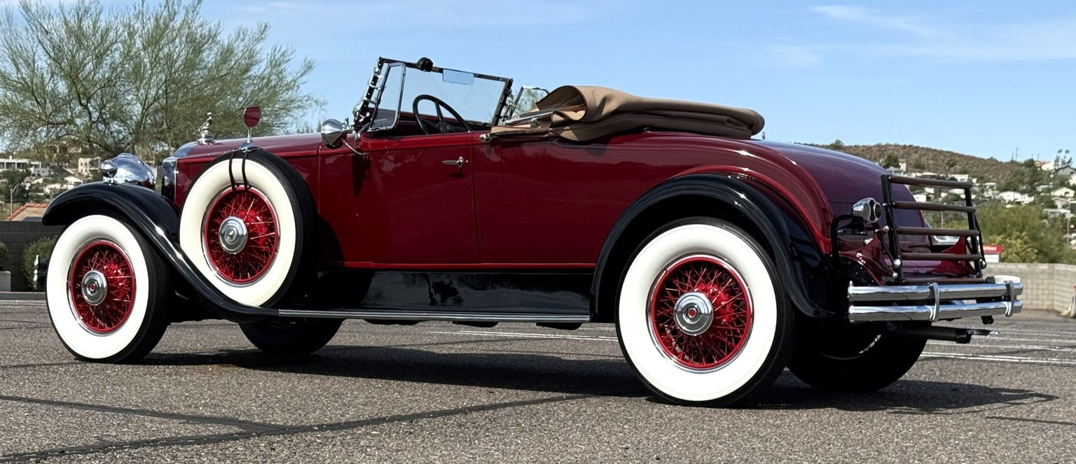 1930 Packard 740 Custom Eight Roadster - Classic Promenade