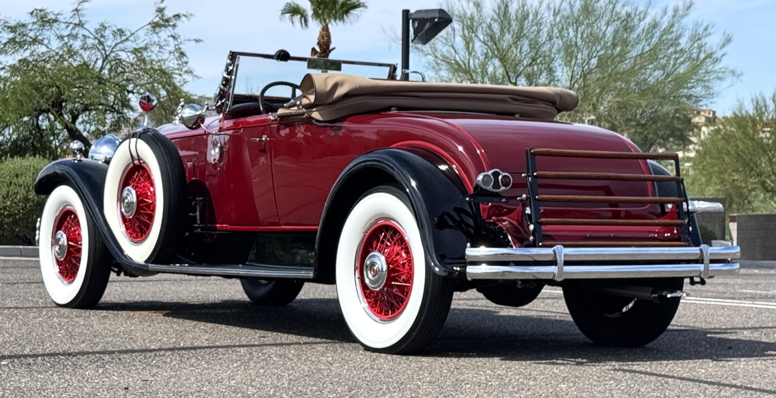 1930 Packard 740 Custom Eight Roadster - Classic Promenade