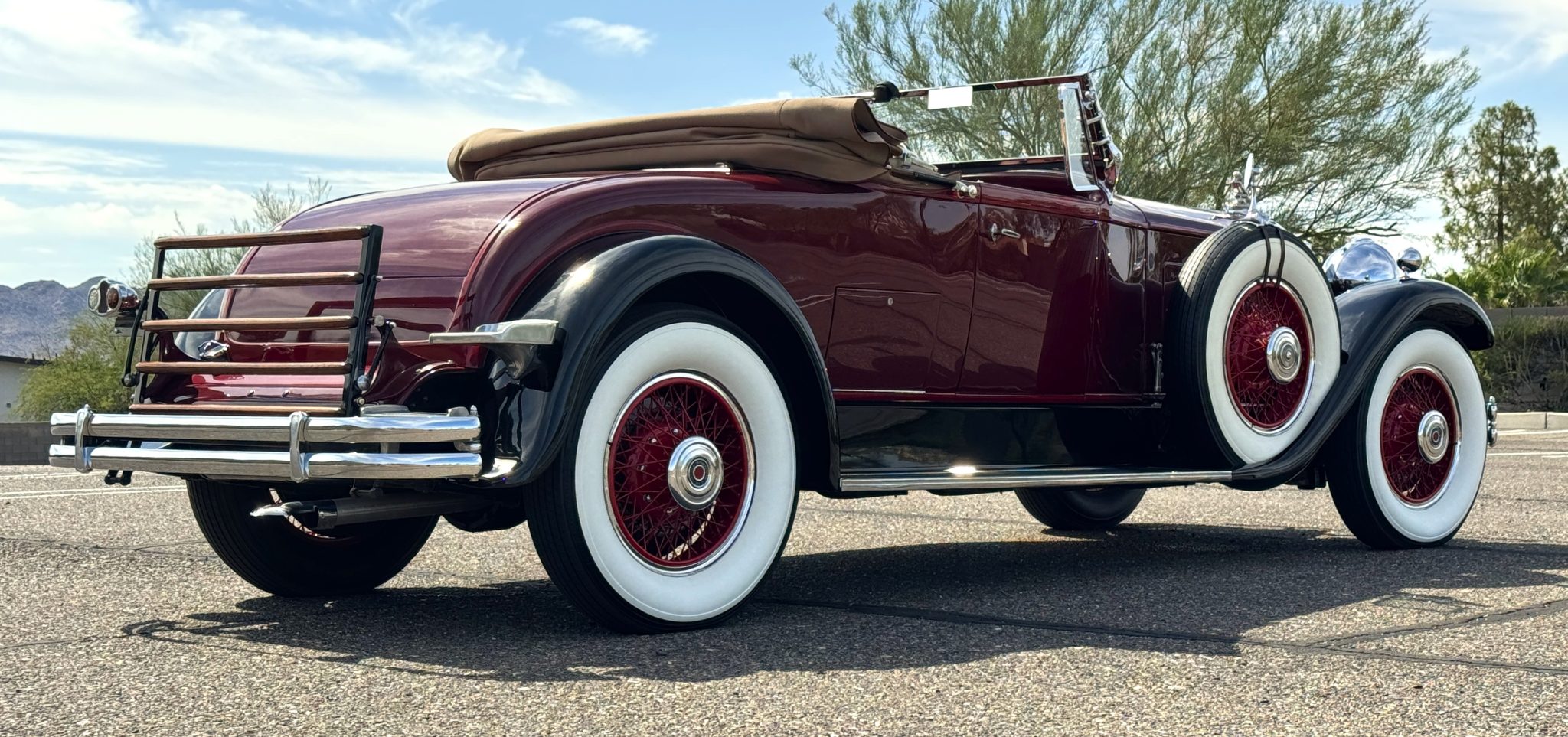 1930 Packard 740 Custom Eight Roadster - Classic Promenade